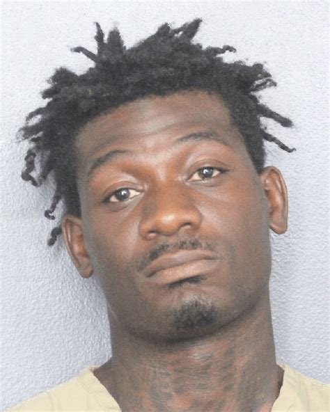 Sex Offender Arrested After Miami Beach Rollerblader Attacked Nbc 6