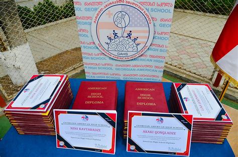 𝘼𝙈𝙀𝙍𝙄𝘾𝘼𝙉 𝙃𝙄𝙂𝙃 𝙎𝘾𝙃𝙊𝙊𝙇 𝘿𝙄𝙋𝙇𝙊𝙈𝘼