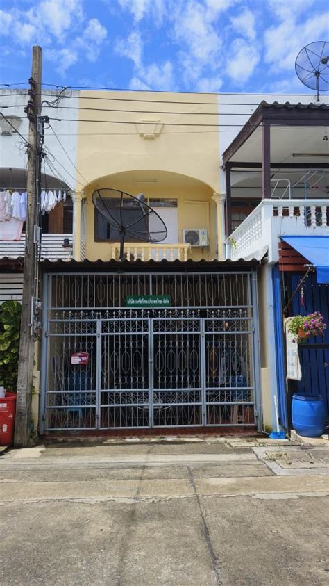 ขาย ทาวน์โฮม โครงการติดถนนพระยาสุเรนทร์ ใกล้รถไฟฟ้า 100 ตรม 19 8 ตรว Ennxo