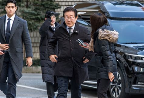 ‘이재명 대세론의 빛과 그림자보수 결집 속 비호감도 42