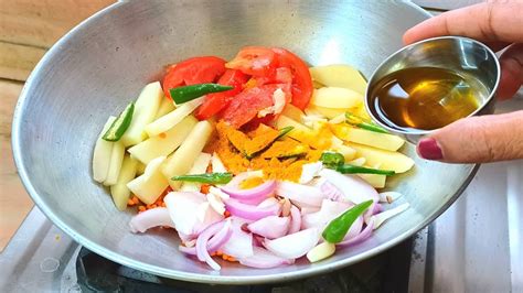 পুরোনো দিনের আমলে এই হাতে মাখা মুসুর ডালের রেসিপিটি বানালে একথালা ভাত নেবেন Masoor Dal Recipe