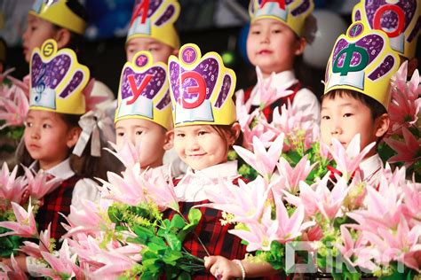 ФОТО “Сант” сургуулийн нэгдүгээр ангийн сурагчид “Эрдмийн баяр” аа хийлээ