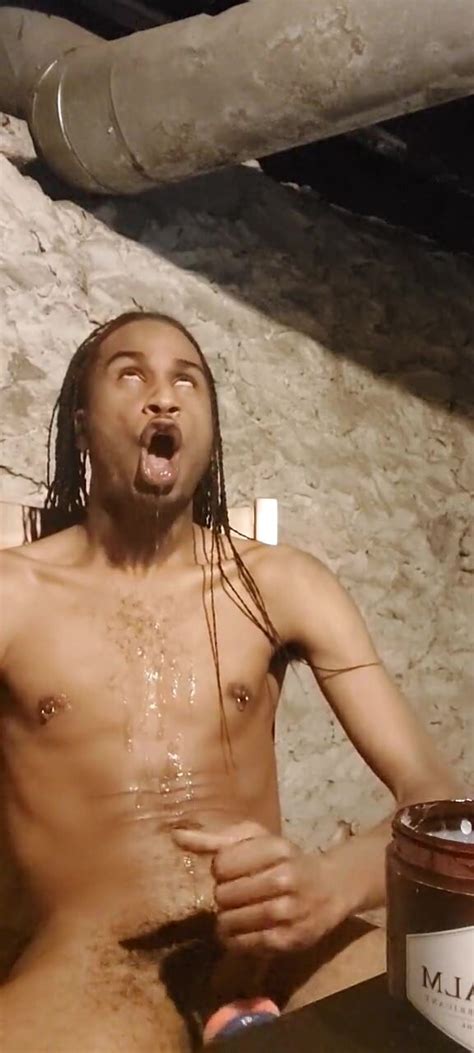 Sexy Gooner Gets Stoopid Thisvid Com