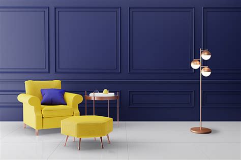 유토이미지 골드 조명과 소품이 있는 고급스러운 컬러 인테리어