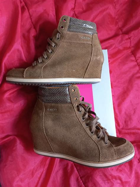 Чобітки Geox — ціна 45 грн у каталозі Чоботи Купити жіночі речі за доступною ціною на Шафі