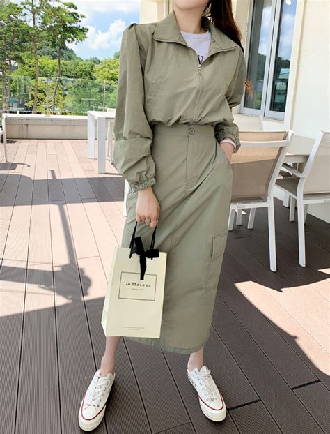 누누 엣지 윈드 세트 바람막이 투피스 나일론 카고 스트링 간절기 가을 신상 아노락 롱스커트 자켓 카키 화이트 블랙