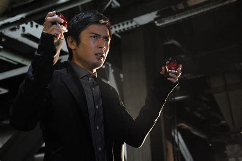 【假面骑士图鉴】假面骑士铠武的世界树财团相关人物简介 知乎