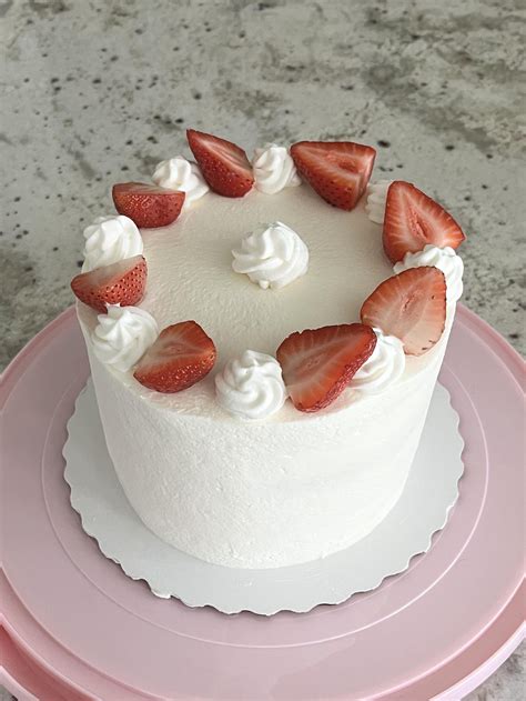 Bolo De Morango Japones Fiz Um Bolo De Morango Japonês Sem Glúten A