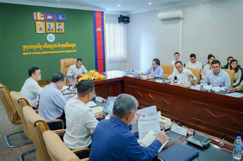 រដ្ឋមន្ត្រីក្រសួងសង្គមកិច្ច អញ្ជើញជាអធិបតីក្នុងកិច្ចប្រជុំការធ្វើបទបង្ហាញអំពីរចនាសម្ព័ន្ធ