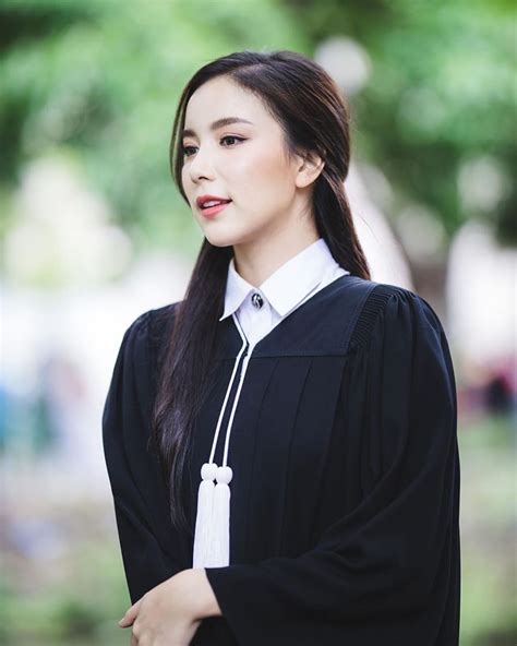 ดารารับปริญญา ส่องลุค แต่งหน้ารับปริญญา ทรงผมรับปริญญา ของเหล่าคนดัง