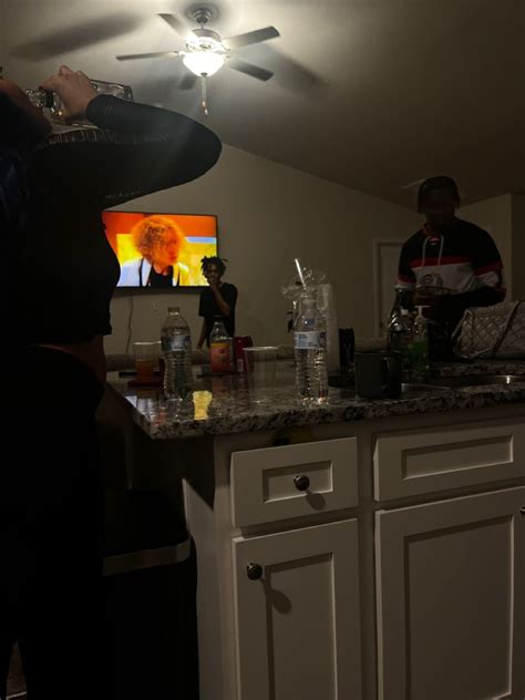 Pin By Kay On Pinsss Sneaky Link Pictures Fake Pictures Sneaky Link Aesthetic