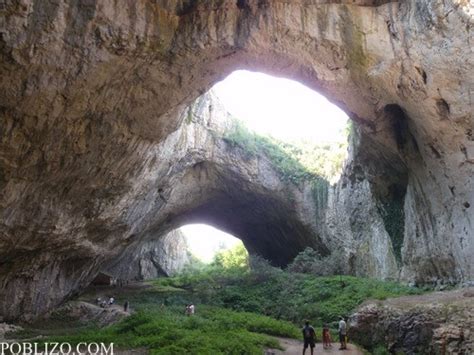 Деветашката пещера