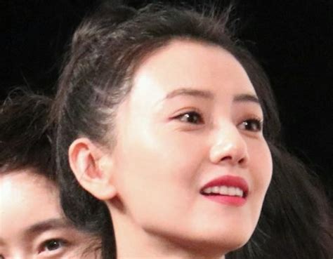 高圆圆笑与不笑差距这么大？她一笑世界都要被点亮