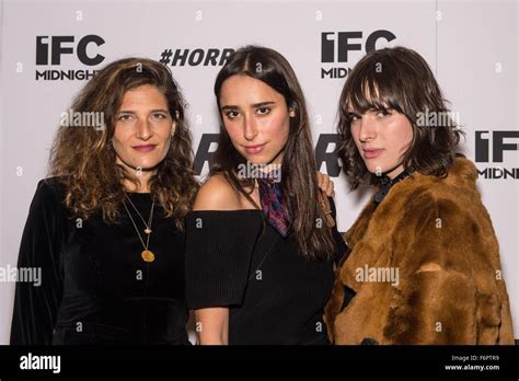 New York Ny Usa 18th Nov 2015 Guests Hari Nef At Arrivals For