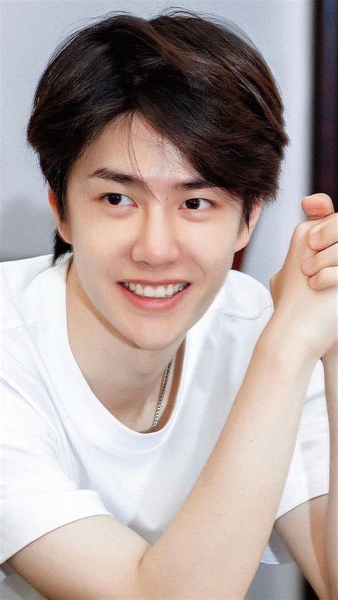 Pin By Sean Halliwell On Wang Yibo Asian Haircut Handsome Faces Celebrities
