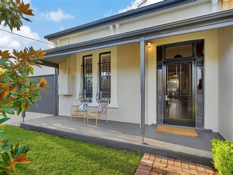 Semaphore Character Home Sets New Sale Price Record For Its Sought