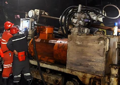 科芯®系列emwd电磁波无线随钻测量系统 北京德瑞科芯科技有限公司 固控设备 螺杆钻具 振动筛网 Mwd Lwd 随钻测量仪 定向探管 伽马探管 近钻头 脉冲