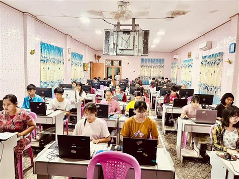 နောင်ချိုမြို့နယ် သဖန်းကိုင်းပရဟိတ အခမဲ့ ကွန်ပျူတာသင်တန်း ၁၅ ရက်မြောက်နေ့ ဆက်လက်သင်ကြား