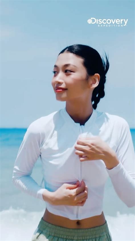 디스커버리 익스페디션 ⠀ Stay Cool With 고윤정☀️ 디스커버리만의 기능성 반팔 프레시벤트반팔티로 입는 순간 느껴지는 차갑고 산뜻한 터치감 여름 내내