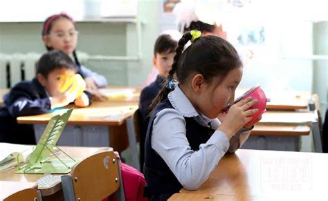 Өгөөж муутай “Үдийн цай”