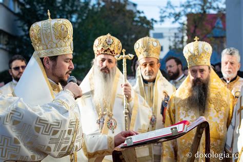 Foto Sfințirea Bisericii „sfântul Iulian Din Tars” Iași 2018 Doxologia