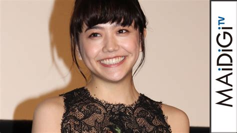松井愛莉、黒シースルー＆レースで“透け感”たっぷり 花柄ロングワンピで大人っぽく 映画「劇場版 新・ミナミの帝王 The King Of