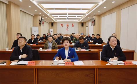 阿拉善盟行政公署 工作动态 黄雅丽参加阿拉善盟盟级领导同志开展“传承红色基因 赓续红色血脉”主题党日活动