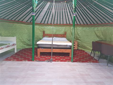 Говь Говь Хулан жуулчны бааз Gobi Khulan Tourist Camp