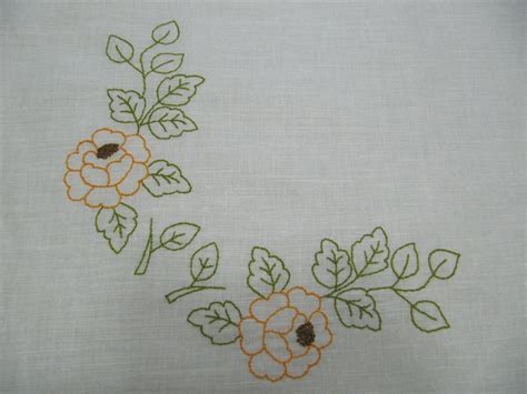 Bordado A Mano De Flores Imagui