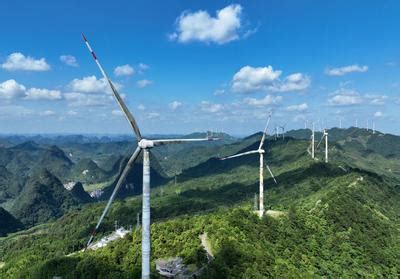 广西天等风电场蔚为壮观 人民图片网