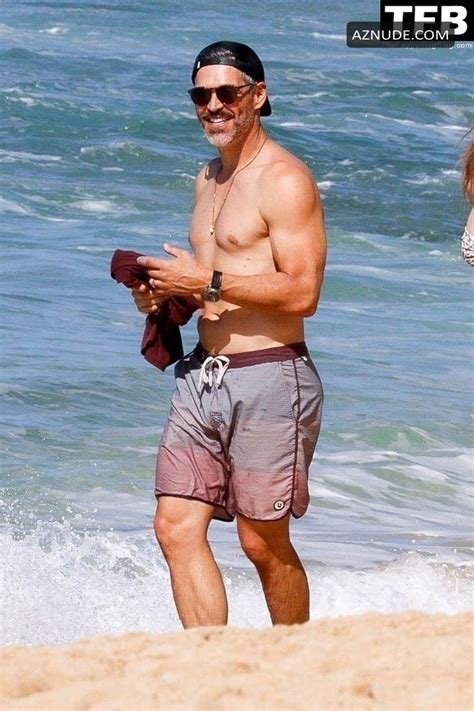 Leann Rimes Sexy Seen With Eddie Cibrian Enjoying On The Sandy Beach In Hawaii Aznude