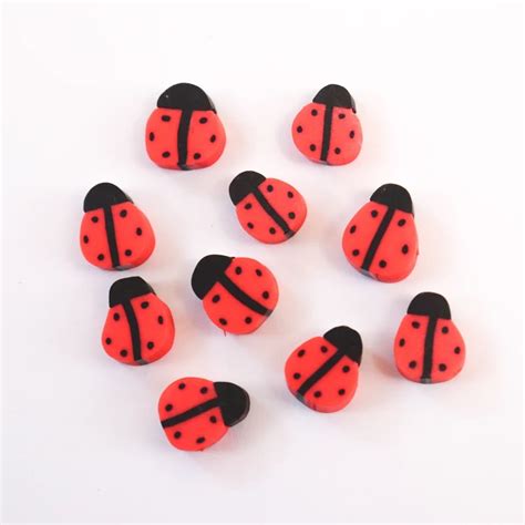 خرید و قیمت مهره فیمو بسته 10 عددی فیمو طرح دختر کفشدوزکی مناسب برای