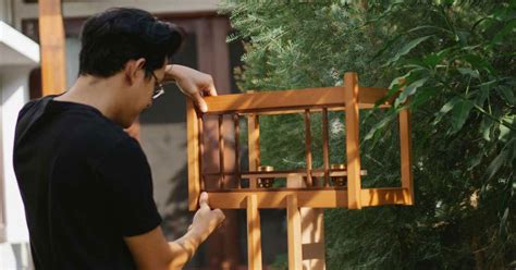 Expert Reveals The 6 Common Mistakes Most People Make While Installing Bird Feeder