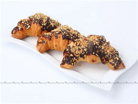 Слойка с марципаном «Вкусномир комбинат питания