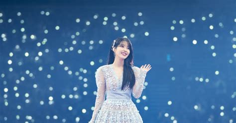 ‘역시 기부천사 아이유 데뷔 16주년 맞아 2억 2500만원 기부
