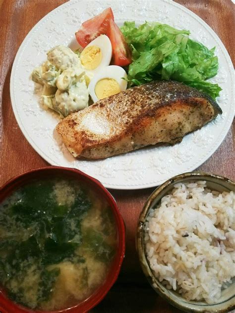 夕飯 鮭のムニエル By Msgnb120 【クックパッド】 簡単おいしいみんなのレシピが356万品