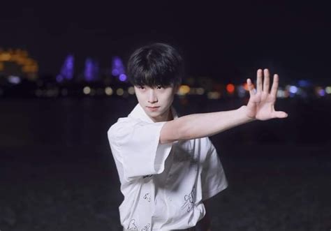 Ghim của March 28 trên C h u a n g 2021