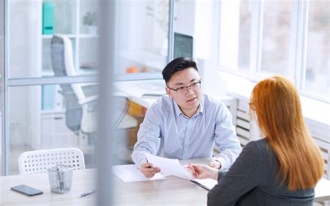 The Negative Impact Of Bias On Performance Reviews Emtrain