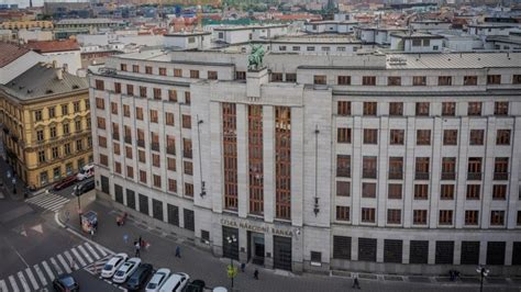 Cnb Preview The Need For Less Restrictive Monetary Policy Builds