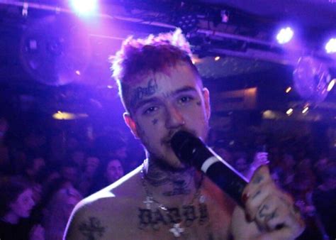 Review Everybodys Everything Profiles Rapper Lil Peep Los Angeles Times