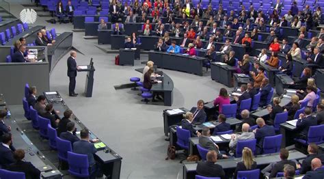 ХБНГУ ын канцлер О Шольц цагаачлалын бодлогоо чангатгах “түүхэн” зөвшилцөлд хүрснээ мэдэгдэв