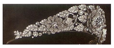 A Profile View Of The Nizam Of Hyderabad Tiara Crown Jewels Royal