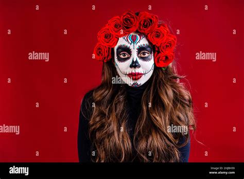 Nice Glamorous Beautiful Mexican Dark Brown Eyes Woman Ready To Santa