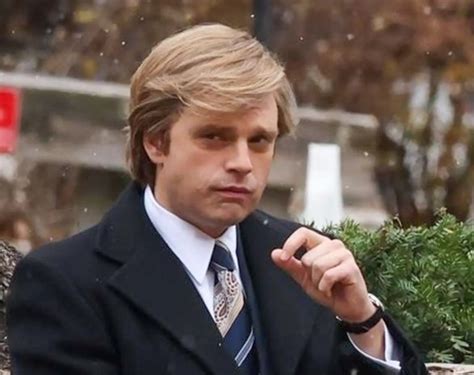 Sebastian Stan Flagrado Como Donald Trump Nas Grava Es De O