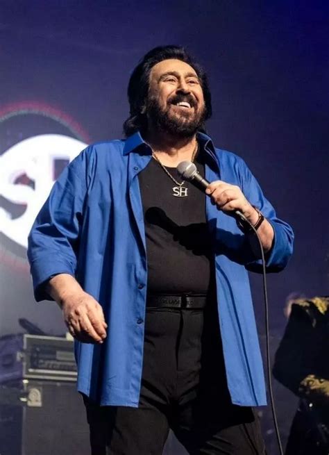 دین شهرام شب پره چیست ؟ بازگشت به ایران با توبه از خوانندگی فیلم