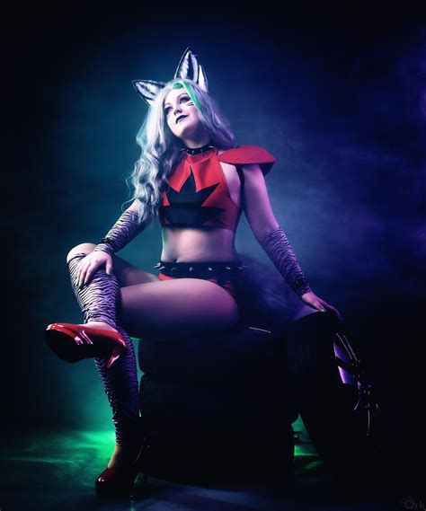 [self] Roxanne Wolf Cosplay From Fnaf Security Breach R