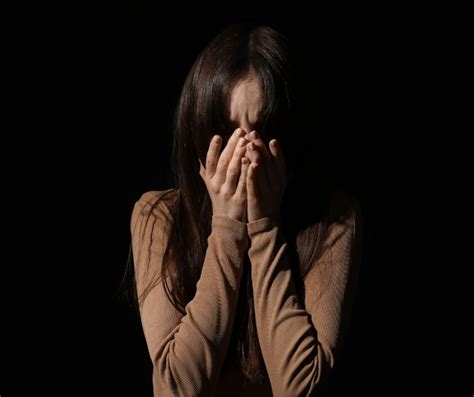 우울증 초기 증상 신체가 주는 신호 10가지 정신건강 피어 인사이트