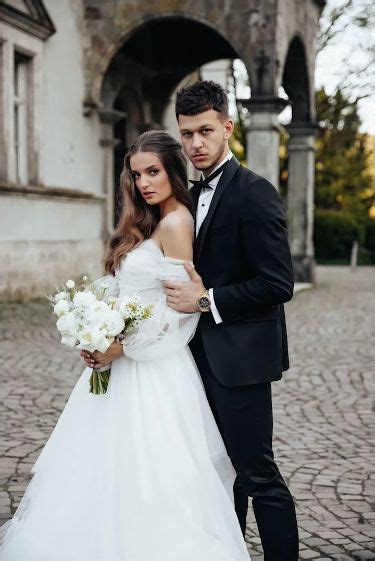 Пин от пользователя Ирина на доске Свадебные позы в 2024 г Свадебные позы Свадьба в загсе