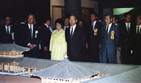 제42주년 광복절 및 독립기념관 개관 기념식 전시실 관람