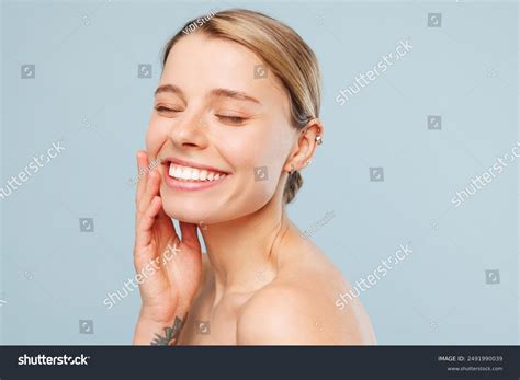 Make Model 張「150萬」免版稅圖片、庫存照片和影像 Shutterstock